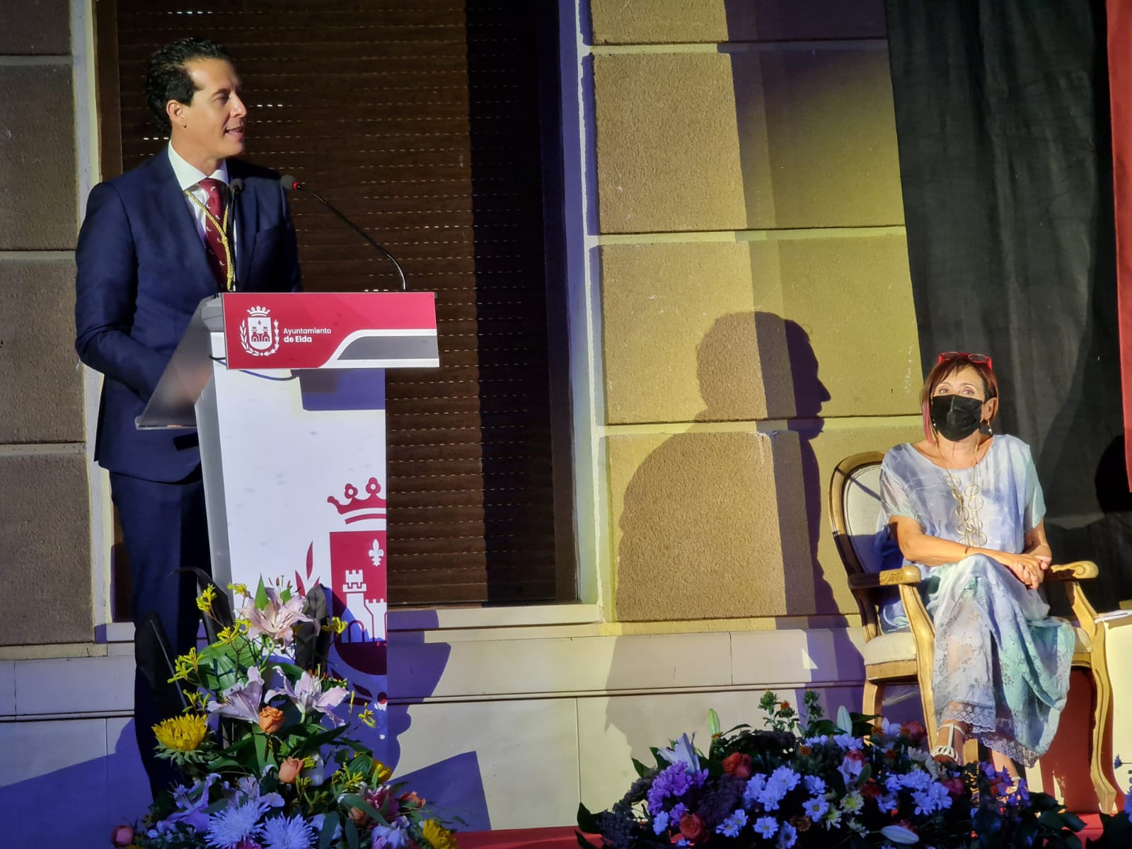 La escritora Elia Barceló y el poeta Antonio Porpetta ya son Hija e Hijo Predilectos de Elda ...