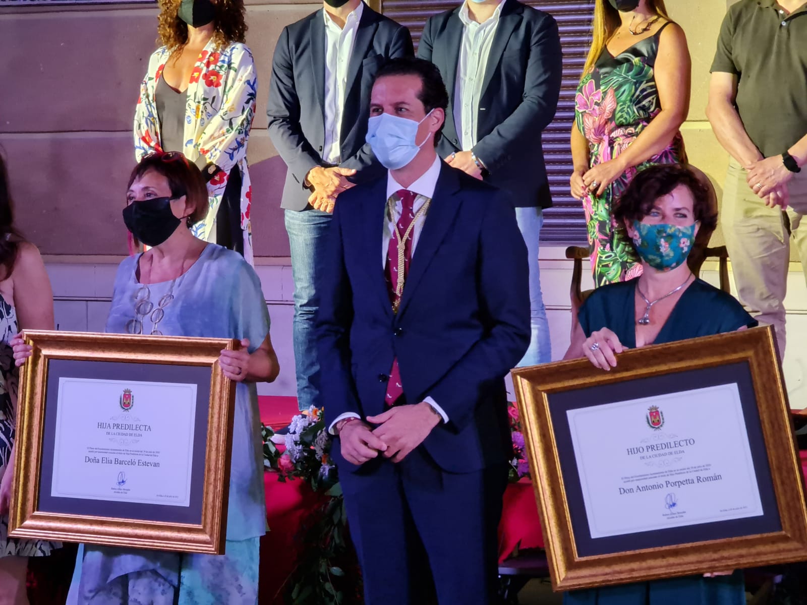 La escritora Elia Barceló y el poeta Antonio Porpetta ya son Hija e Hijo Predilectos de Elda ...